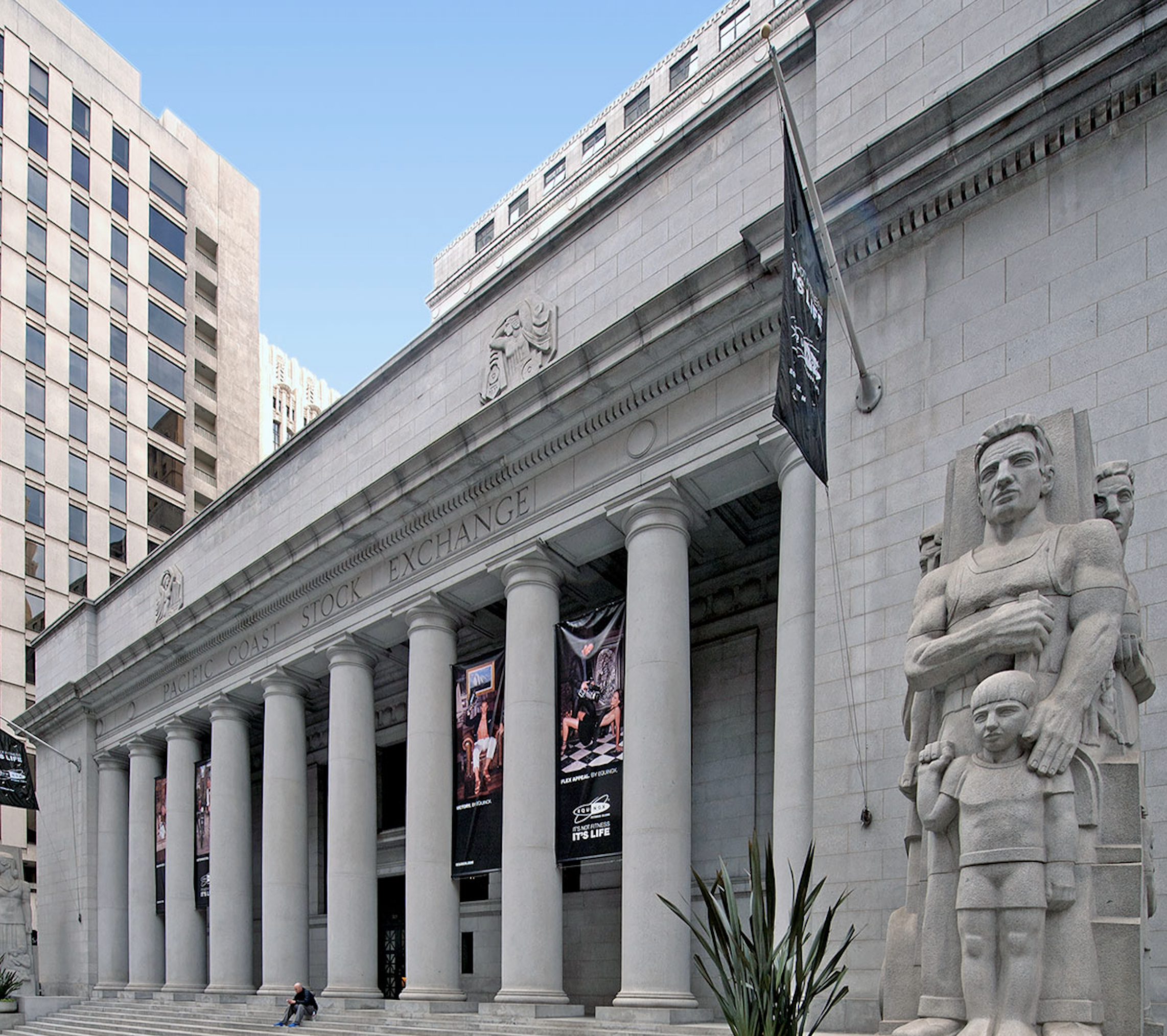 Trading places: Lessons learned from the Pacific Stock Exchange trading ...